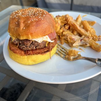 MOB PIZZERIA AND BURGERS - Updated October 2025 - 175 Photos & 42 ...