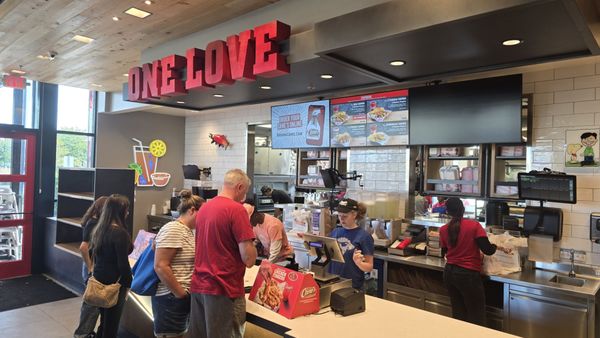 RAISING CANE’S CHICKEN FINGERS - Updated November 2024 - 51 Photos & 17 ...