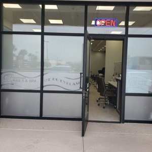 RENAISSANCE NAILS & SPA - 176 Photos & 203 Reviews - 1175 Renaissance ...