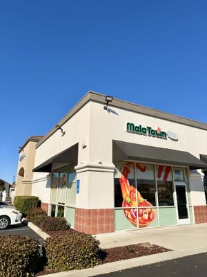 MALA TOWN - Updated December 2025 - 1279 Photos & 924 Reviews - 438 ...