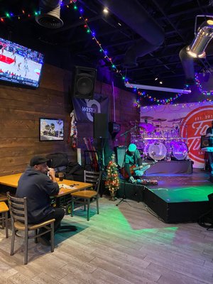 FAST TIMES - Updated October 2025 - 184 Reviews & 143 Photos - 3065 ...