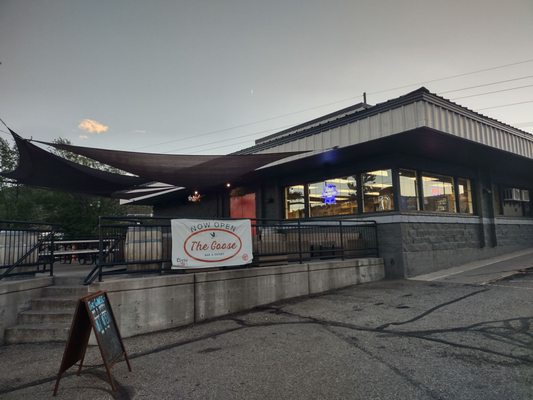 THE GOOSE BAR AND EATERY - Updated December 2025 - 760 S Camino Del Rio ...