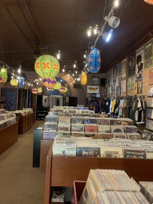 TRIPLE PLAY RECORDS - Updated September 2025 - 23 Reviews - 530 Main St ...