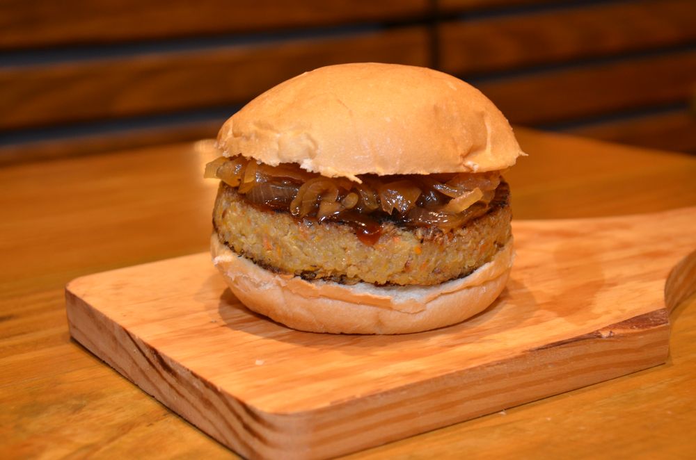 PRIZE BURGER - Updated December 2024 - 72 Photos - Av. Henrique ...