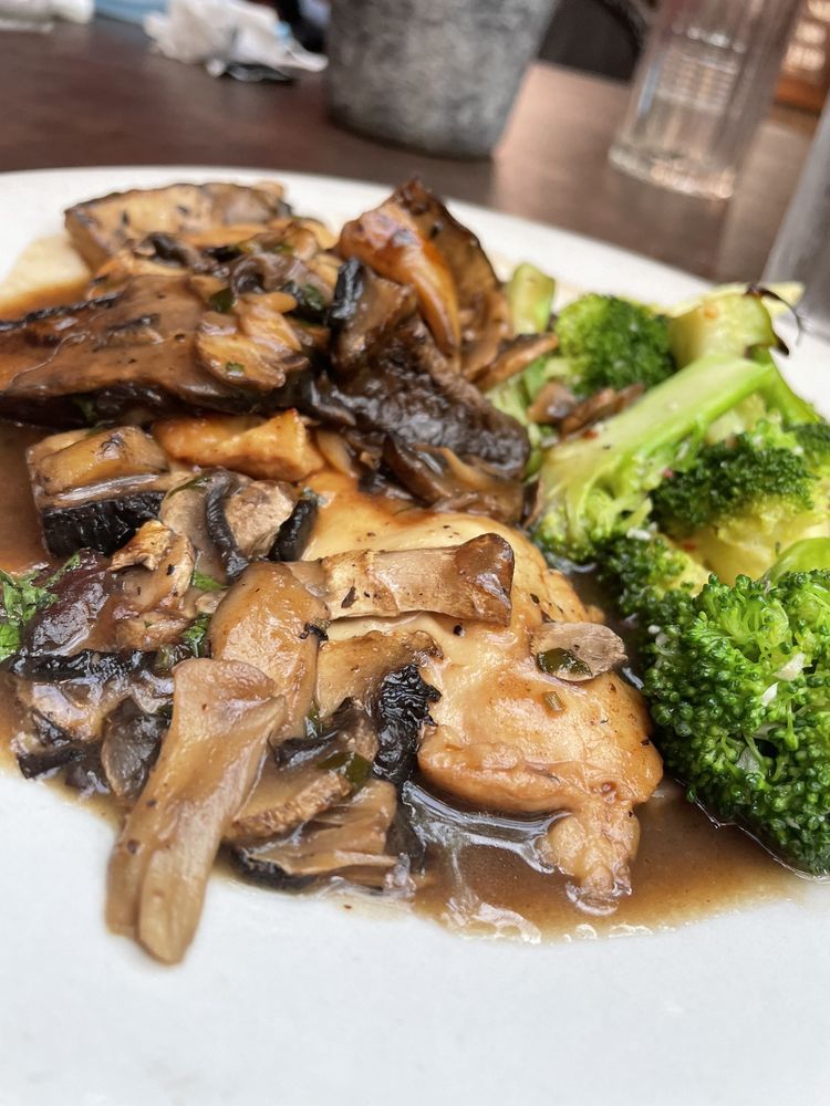 ORSO’S - Updated May 2025 - 390 Photos & 693 Reviews - 1401 N Wells St ...