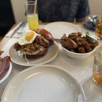 DANDY - Updated October 2024 - 303 Photos & 143 Reviews - 244 Rue Saint ...