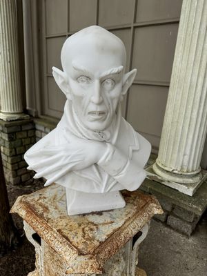 VAMPA VAMPIRE & PARANORMAL MUSEUM - Updated December 2025 - 101 Photos ...