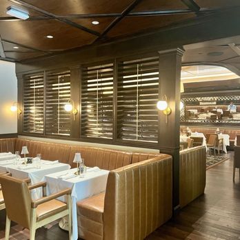 NDA - Updated January 2025 - 44 Photos & 20 Reviews - 2801 N Harwood St ...