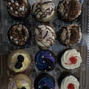 THE FUDGE LADY - Updated February 2025 - 11 Photos & 10 Reviews - 11 S ...