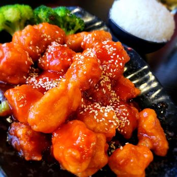 MR NOODLE AND MS DUMPLING - Updated July 2025 - 277 Photos & 127 ...