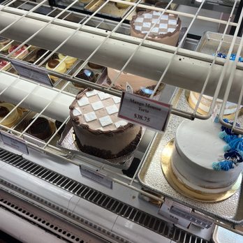 LA BON BAKE SHOPPES - Updated October 2025 - 67 Photos & 73 Reviews ...