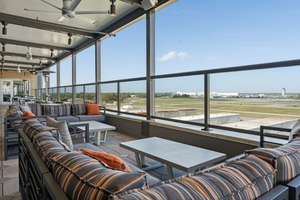 RUNWAY ROOFTOP BAR & GRILL - Updated November 2025 - 63 Photos & 15 ...