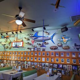 FLYING FISH - Updated May 2025 - 331 Photos & 269 Reviews - 6126 Luther ...
