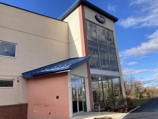 AGREN - Updated January 2026 - 21 Reviews - 78 Mallett Dr, Topsham ...