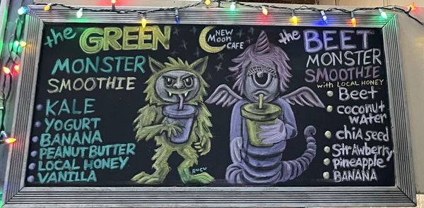 NEW MOON CAFE - Updated December 2025 - 351 Photos & 277 Reviews - 936 ...