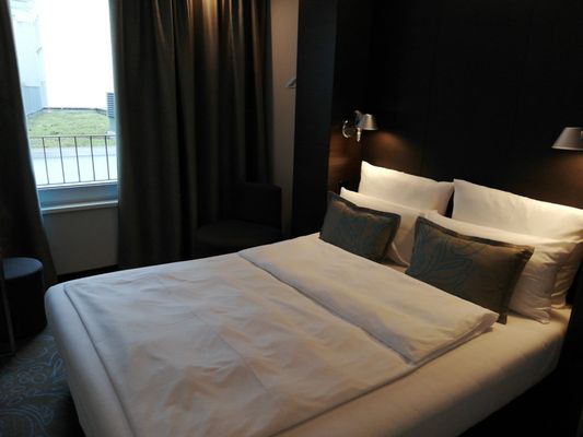 MOTEL ONE BREMEN - Updated January 2025 - 44 Photos & 15 Reviews - Am ...