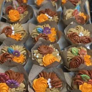 EMERAUDE BAKERY - Updated June 2025 - 10 Photos - 9904 Lebanon Rd, Mt ...