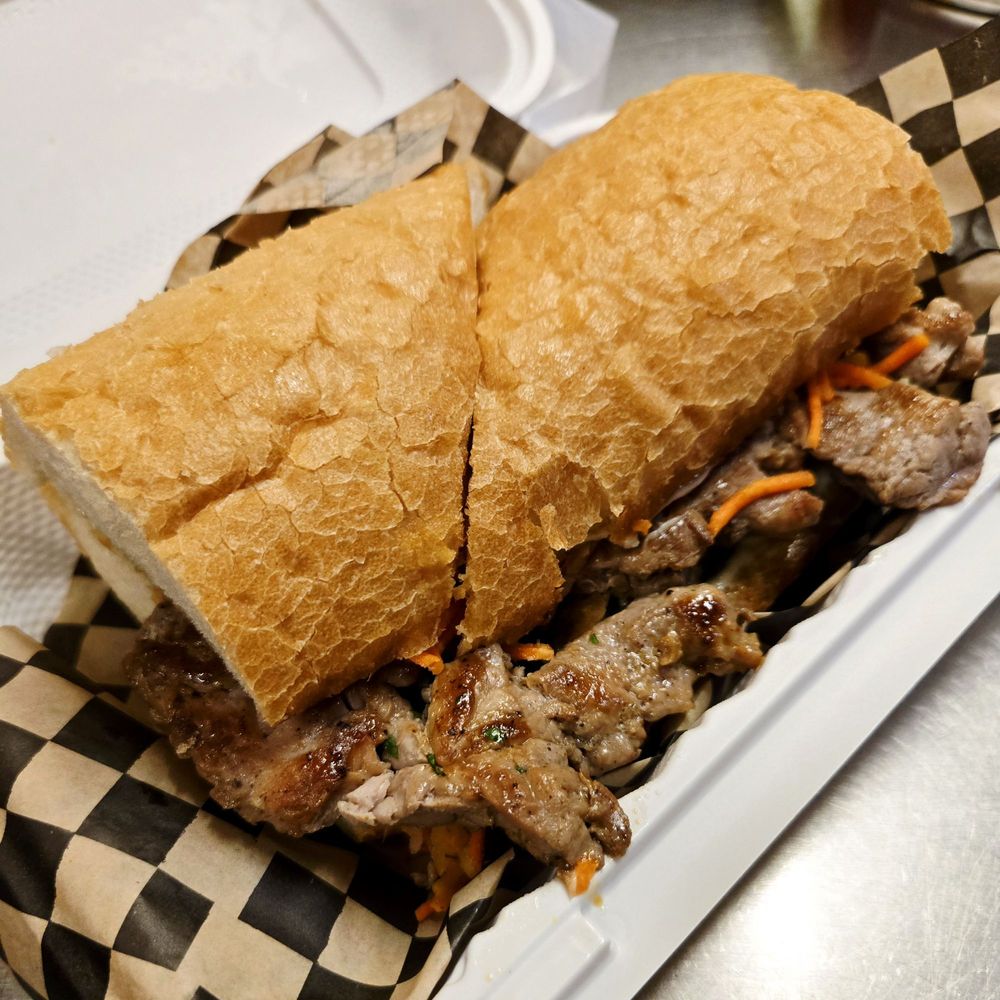 THE OASIS BAR AND GRILL - Updated December 2025 - 103 Photos & 207 ...