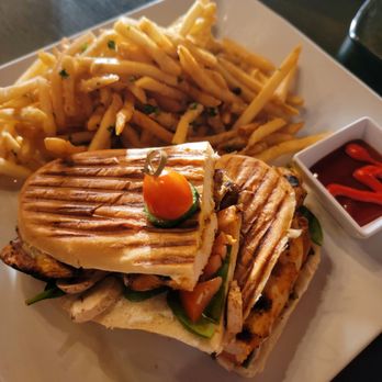 MEDII KITCHEN - Updated April 2025 - 650 Photos & 867 Reviews - 116 S ...