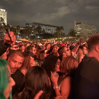 FACTORY 93 - Updated December 2025 - 12 Photos - 1756 Naud St, Los ...