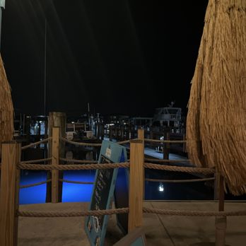 ISLAND GYPSY CAFE & MARINA BAR - Updated August 2024 - 644 Photos & 623 ...