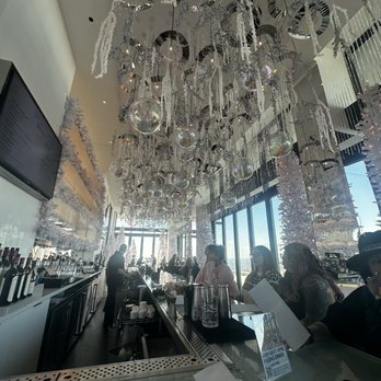 STRATUS - Updated December 2025 - 52 Photos & 16 Reviews - 800 Boylston ...