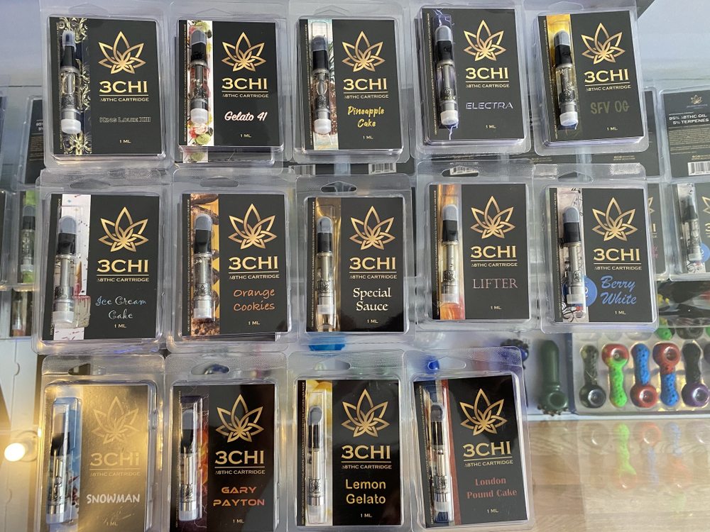 EXPRESS VAPE - Updated October 2024 - 29 Photos - 111A S McDonald St ...