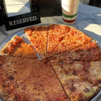 SLICE HOUSE BY TONY GEMIGNANI - Updated December 2024 - 288 Photos ...