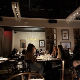 THE GUEST HOUSE AUSTIN - Updated December 2025 - 1024 Photos & 304 ...