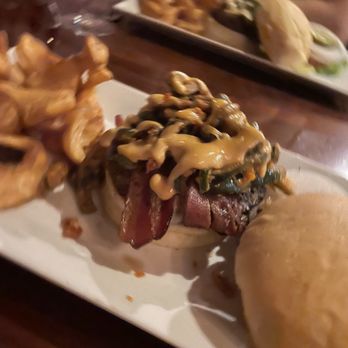 HOPS DOWNTOWN GRILL - Updated June 2024 - 257 Photos & 393 Reviews ...