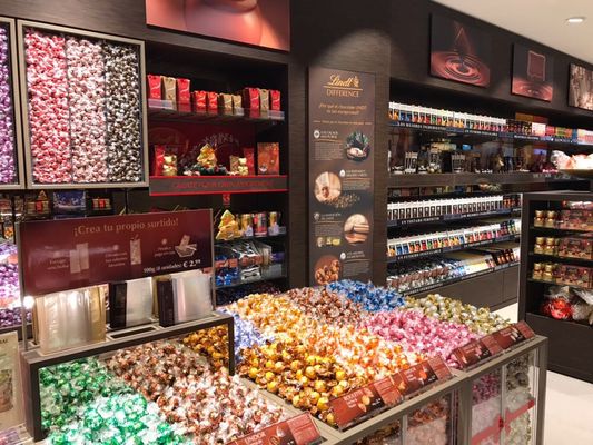 LINDT - Carrer de San Miquel 17, Palma de Mallorca, Balears, Spain ...