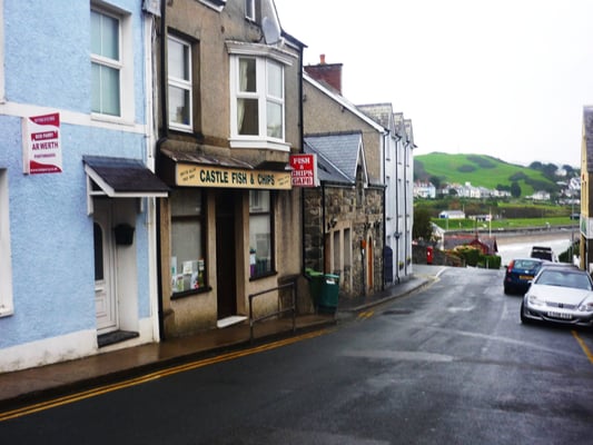 CASTLE FISH & CHIP SHOP - Updated September 2024 - 5 Castle Street ...