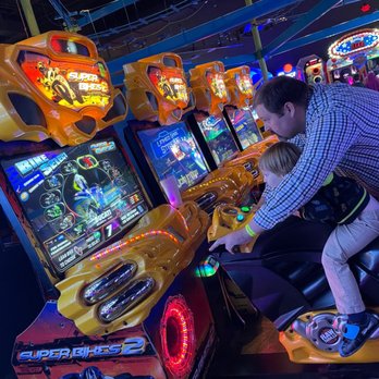 MAIN EVENT LOUISVILLE - Updated November 2024 - 300 Photos & 218 ...