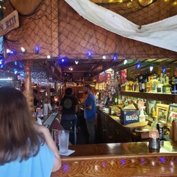 PORTSIDE INN - Updated April 2025 - 127 Photos & 180 Reviews - 239 W ...