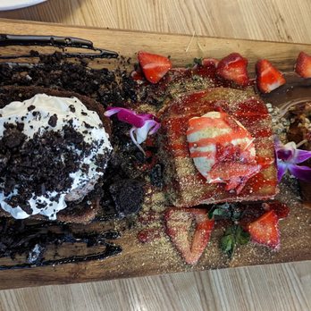 TOAST 101 - Updated April 2025 - 412 Photos & 380 Reviews - 4699 E ...