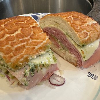 LITTLE LUCCA SPECIALTY SANDWICH SHOP - 2070 Photos & 3537 Reviews - 724 ...