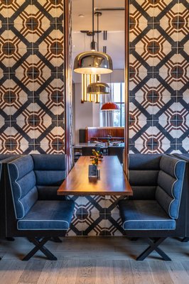 TEN HANDS SOCIAL BAR & EATERY - Updated August 2024 - 139 Photos & 28 ...