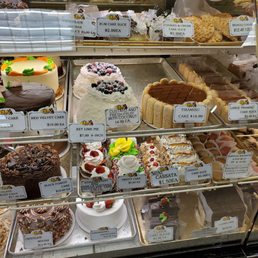 DORIS ITALIAN MARKET & BAKERY - Updated July 2025 - 439 Photos & 188 ...