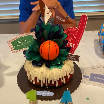 NOTHING BUNDT CAKES - 71 Photos & 210 Reviews - 2100 Standiford Ave ...