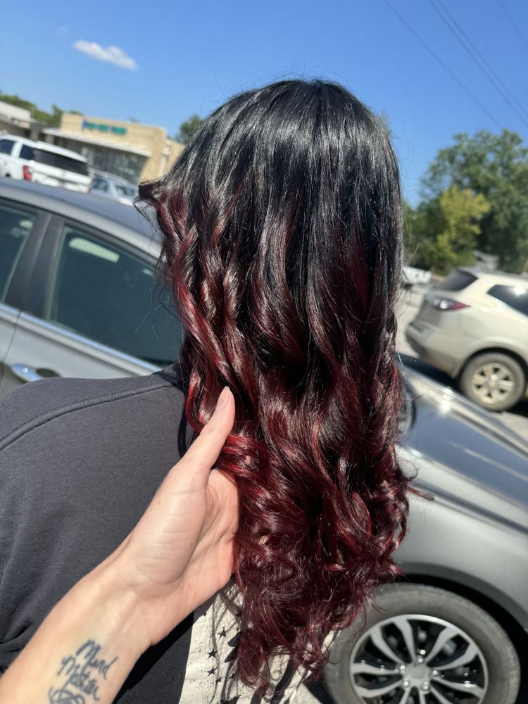 ASHLYN’S BEAUTY ZONE - Updated August 2024 - Murray, Kentucky - Hair ...