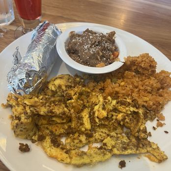 BROKEN YOLK CAFE - Updated July 2025 - 221 Photos & 231 Reviews - 6651 ...