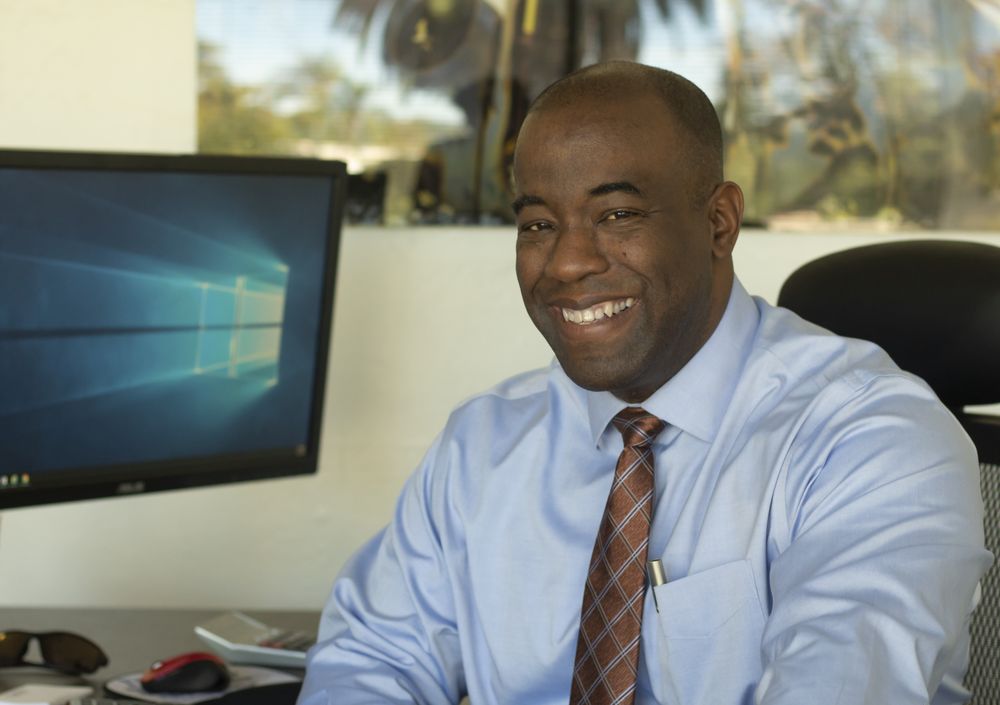 FARMERS INSURANCE - STEVEN ROBINSON - Updated November 2024 - 6117 ...