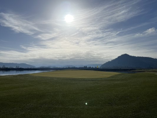 BAR RUN GOLF & RV RESORT - 12 Photos - 640 Shady Dr, Roseburg, Oregon ...