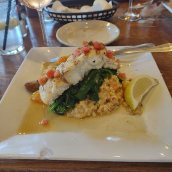 HOT FISH CLUB - 672 Photos & 717 Reviews - 4911 Highway 17 Business ...