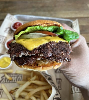 HOWDY BURGER - Updated December 2025 - 25 Photos & 47 Reviews - 1124 S ...