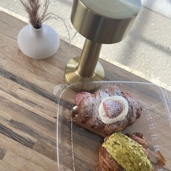 THE MAISON SKALLI - Updated August 2024 - 88 Photos & 30 Reviews - 2746 ...