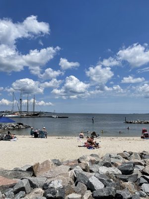 YORKTOWN BEACH - Updated June 2025 - 128 Photos & 51 Reviews - 425 ...