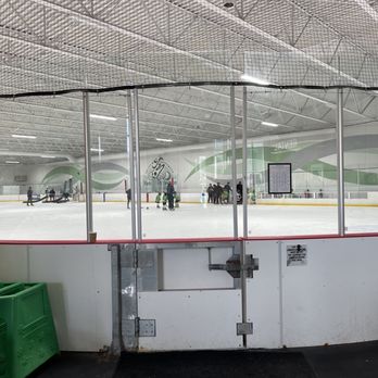 BRENTWOOD ICE RINK - Updated December 2025 - 23 Photos & 18 Reviews ...