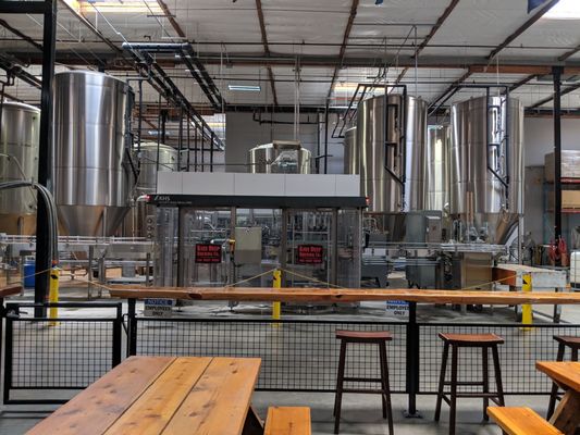 KNEE DEEP BREWING COMPANY TAP ROOM - 648 Photos & 399 Reviews ...