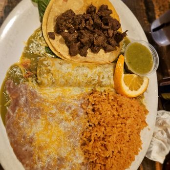 FIESTA MARTIN BAR & GRILL - Updated May 2025 - 1010 Photos & 1067 ...